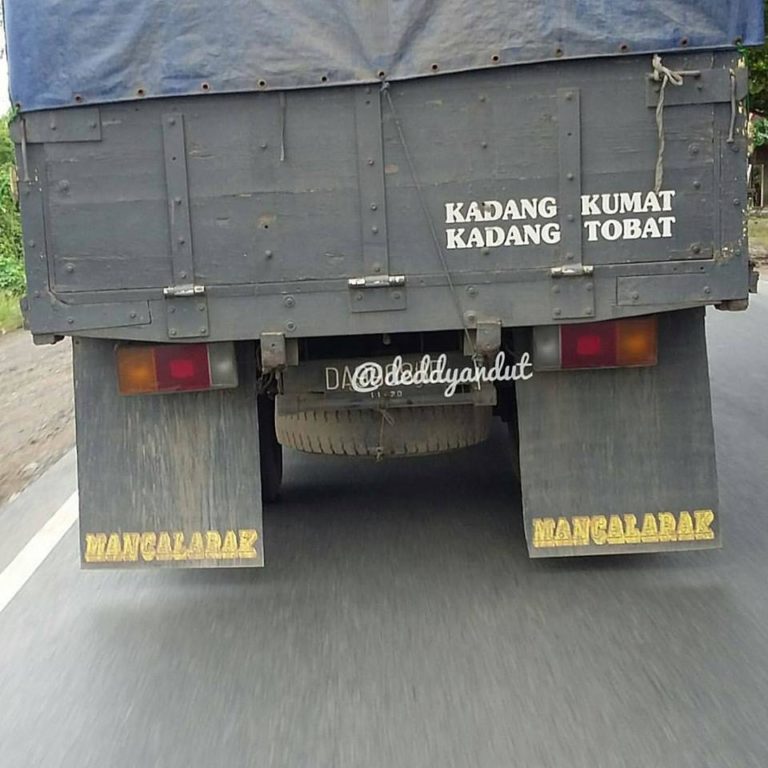 ️ Caption Truk Terlucu Saat Ini, Meme Gokil dan Animasi GIF Dp Bbm ...